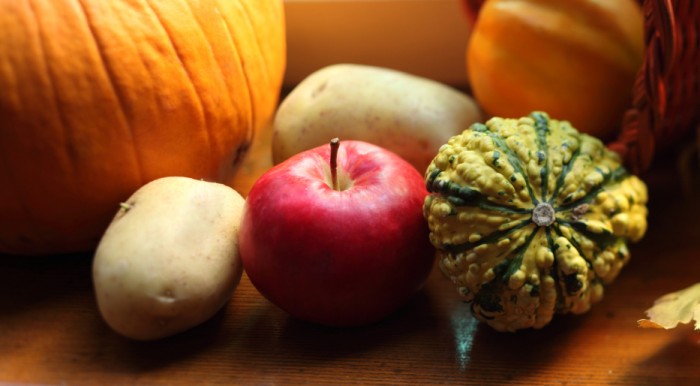 Riċetta tradizzjonali tat-tuffieħ mgħolli bl-imsiemer tal-qronfol ...