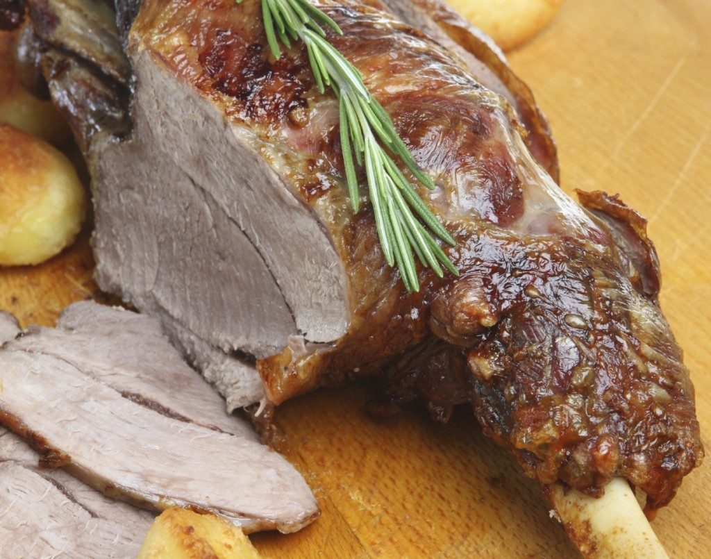 Riċetta: Koxxa tal-ħaruf bil-patata l-forn - LITTLEROCK